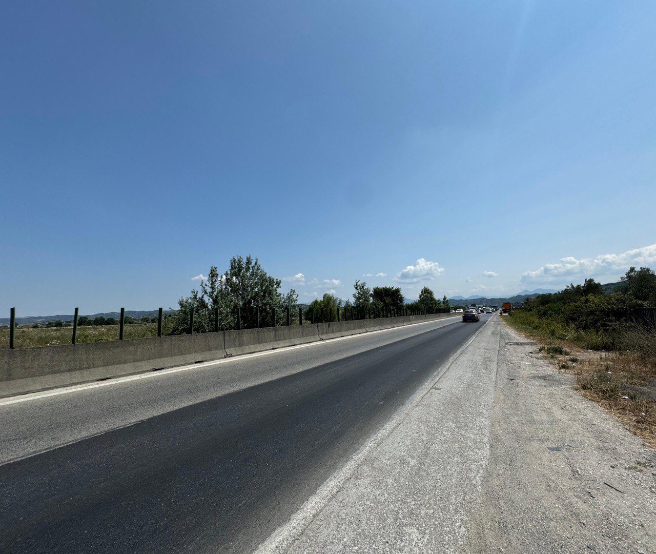 Toke 4000 m2 per shitje, aksi Durres-Tirane. – FF Imobiliare